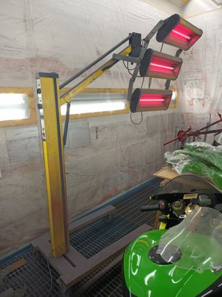 Lampada infrarossi TRISK