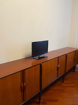 Mobile in teack cigliegio a scomparti