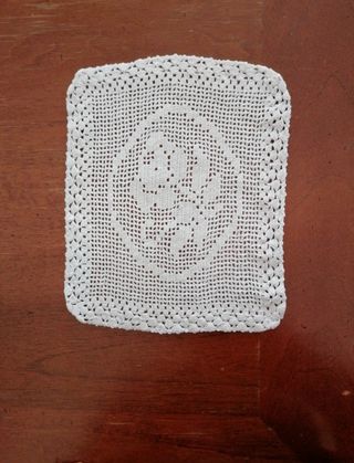 Centrino con decorazione floreale