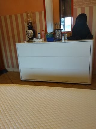 comò con tre aperture ottime condizioni