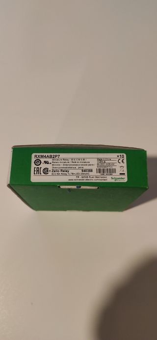 RXM4AB2P7 RELÈ 230V 10 pezzi