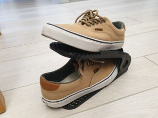 Portascarpe salvaspazio regolabile