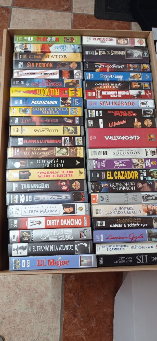 DVDs VHS CDs de segunda mano por 1 EUR en Guadalajara en WALLAPOP