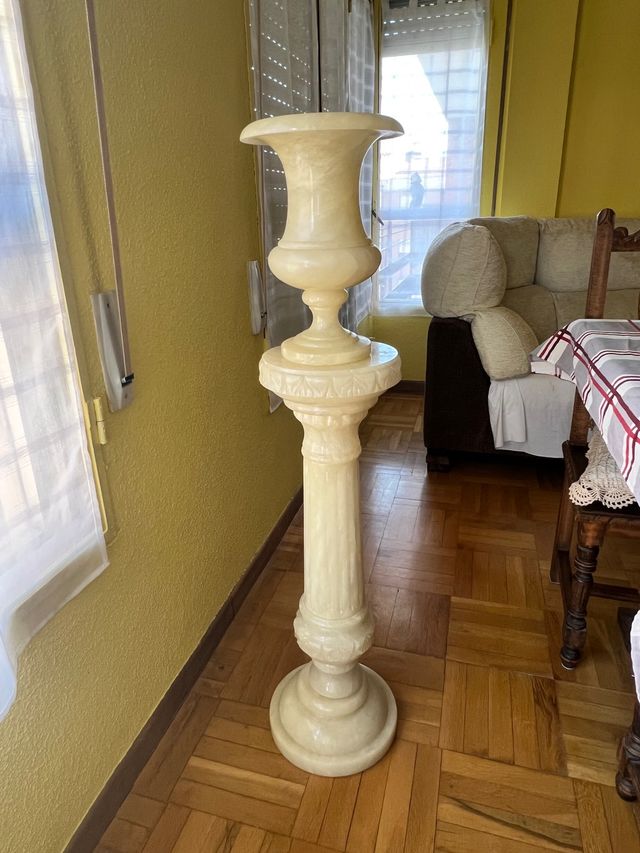 columna jarrón lámpara alabastro de segunda mano por 150 EUR en Astorga ...