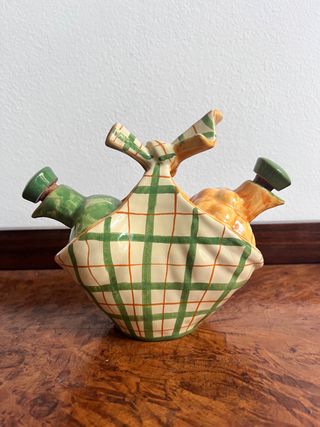 Acetoliera in ceramica Pucci Umbertide.