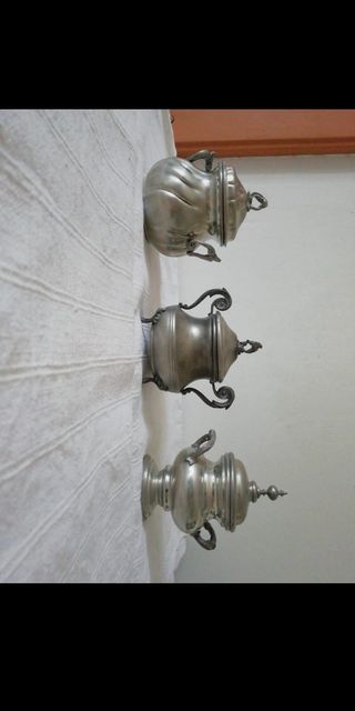 Set di 3 zuccheriere in peltro
