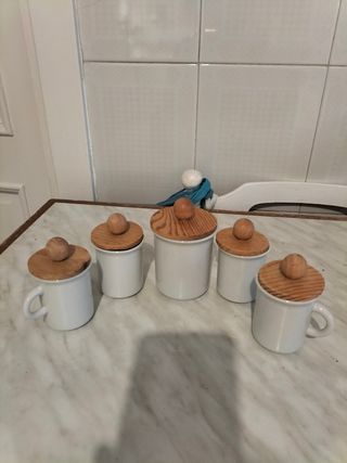 set di 4 tazzine da caffè con zuccheriera