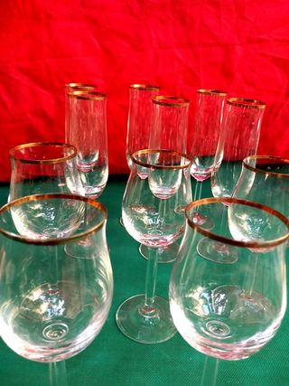 12 calici.     16euro