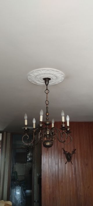 lampadario pari al nuovo. in ottone.