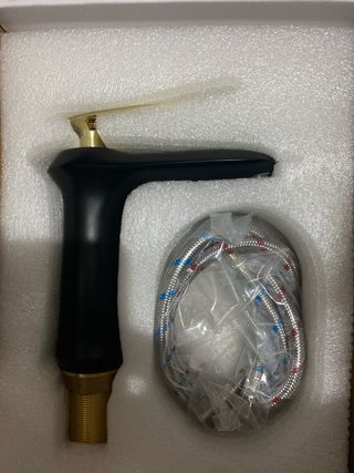 Rubinetto con maniche oro