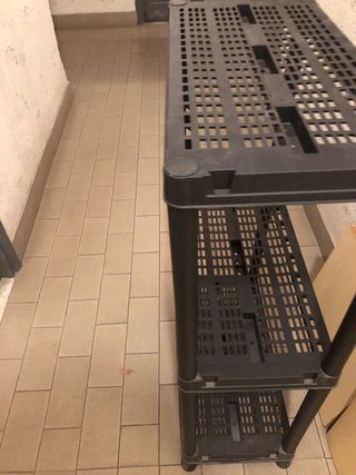 scaffale in plastica