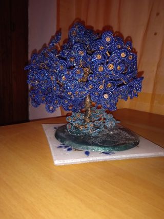 albero fatto a mano con rame e perline