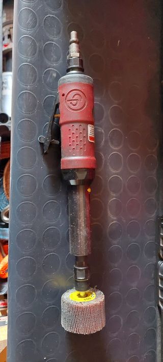 Smerigliatrice ad aria