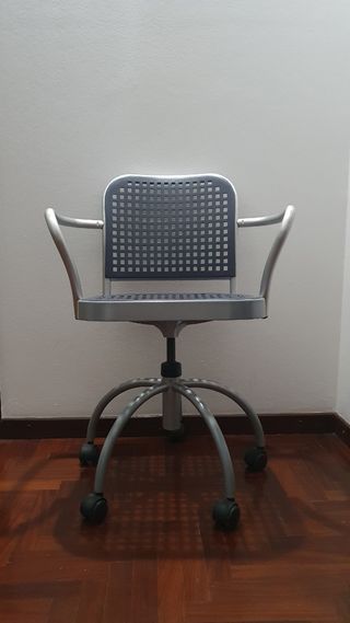 Vico Magistretti - Sedia da ufficio