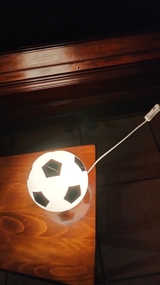 Lampada da tavolo pallone