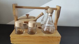 Set con cestino porta sale pepe olio e aceto