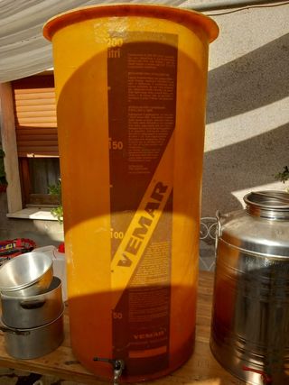 mastello,serbatoi inox e vetroresina