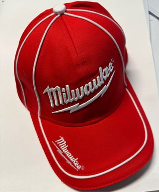 Cappello Milwaukee rosso
