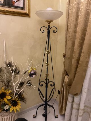 LAMPADA IN FERRO BATTUTO PIENO