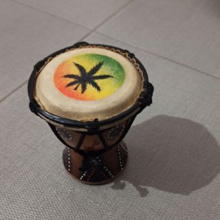 Tamburo etnico in legno e pelle