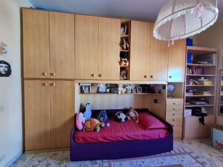 mobili,stanzetta e soggiorno