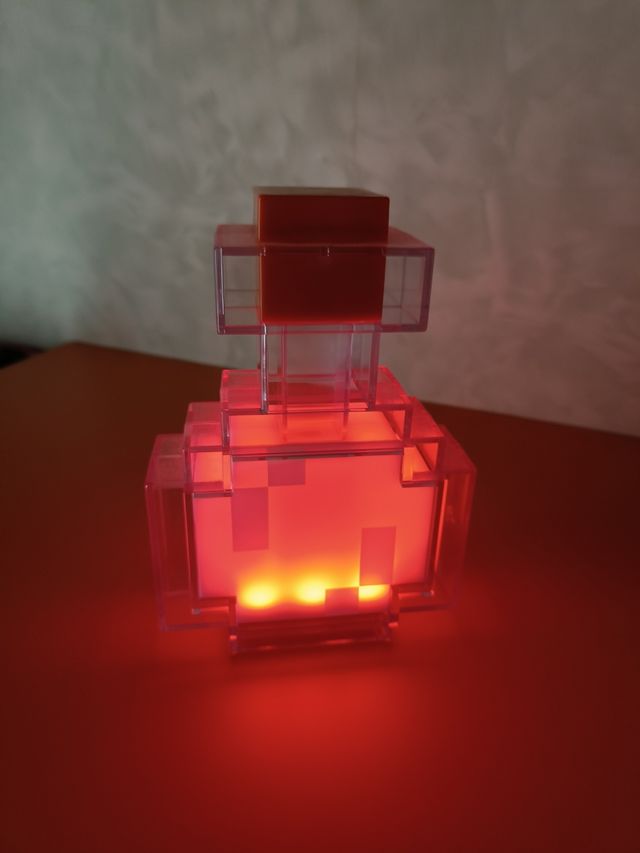 AMPOLLA MULTICOLOR MINECRAFT de segunda mano por 25 EUR en Martellago en WALLAPOP