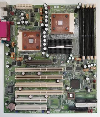 Placa base Tyan dual 462 de segunda mano por 150 EUR en Blanes en WALLAPOP