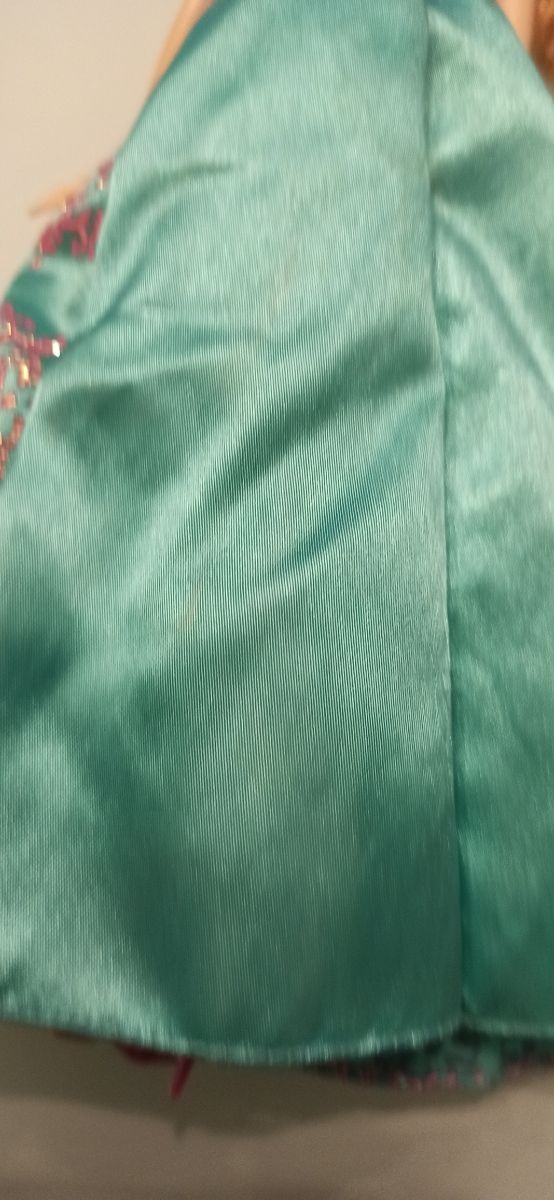 Barbie Elsa Y Ana De Frozen De Segunda Mano Por 20 Eur En Barcelona En Wallapop
