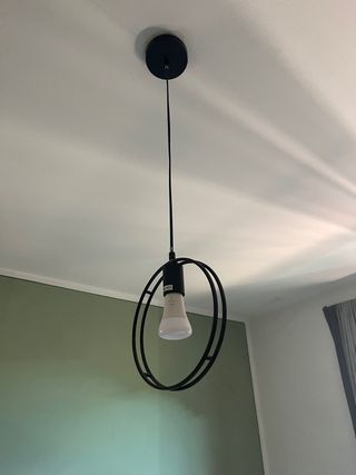 Lampadario in metallo nero