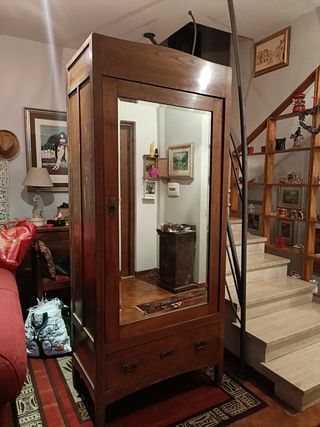 armadio con anta a specchio