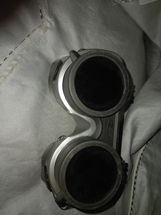 occhiali da saldatore  saldatura