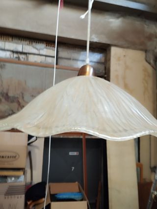 lampadario in vetro lavorato, pari al nuovo.