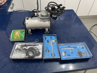 Kit compressore e aerografo