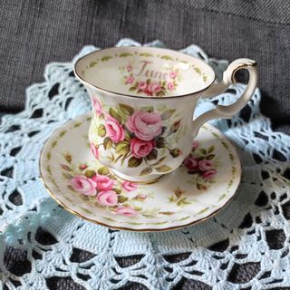 Tazza caffè Royal Albert mese giugno