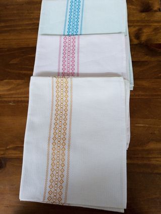 Tre asciugamani nido dape