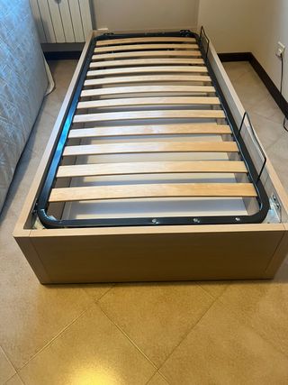 Letto singolo con contenitore