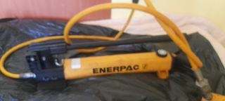 Pompa Enerpac