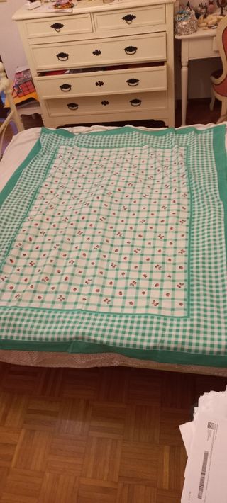 tovaglia in puro cotone con piccola frutta