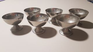 6 coppette da gelato in acciaio.