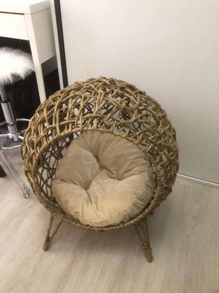 Cesta rialzata   x piccoli animali domestici