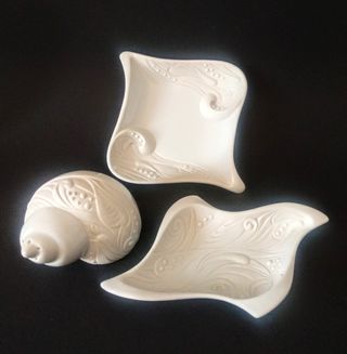 SHARON Capodimonte SALIERA e 2 CIOTOLE PORCELLANA