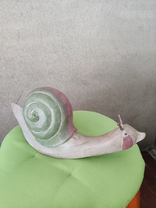 Chiocciola in legno da giardino o soprammobile