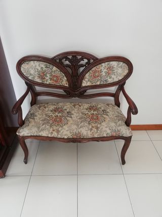 Divanetto a libellula, restaurato