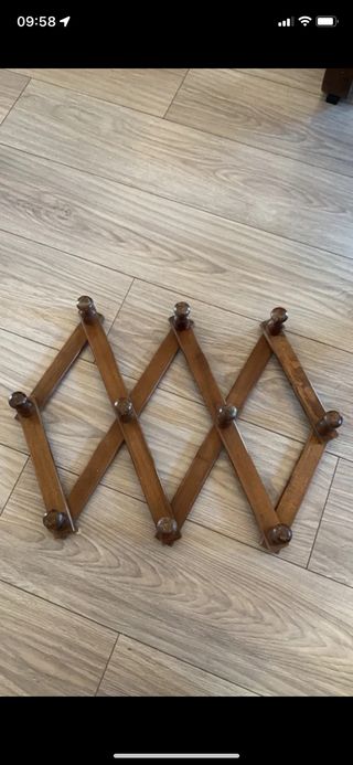 Appendiabiti da muro