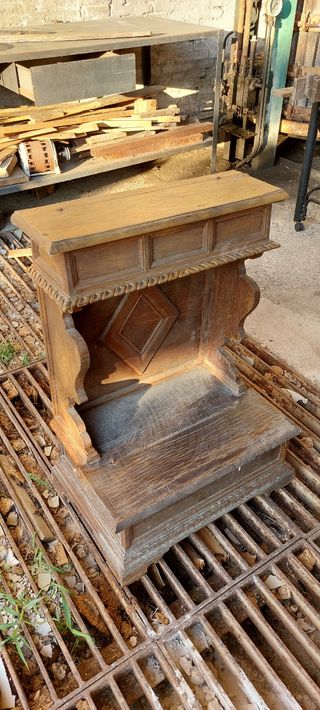 Inginocchiatoio in legno antico