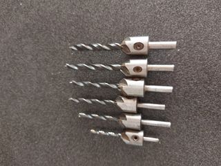 Punte per legno con svasatori
