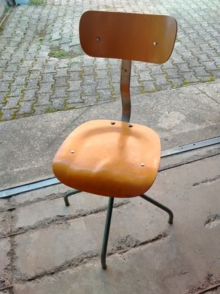 Sedia girevole legno metallo