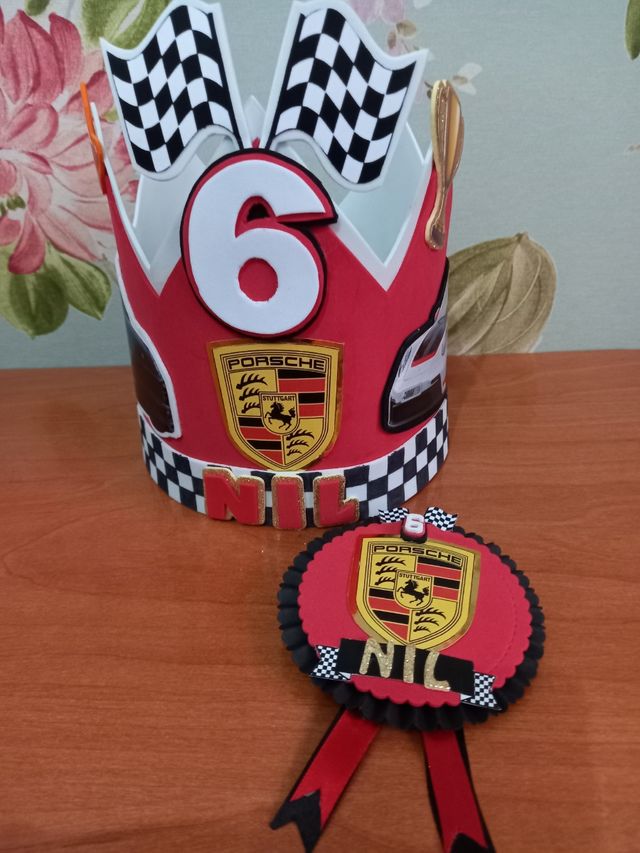 Corona y medalla cumpleaños coches de segunda mano por 11,5 EUR en ...