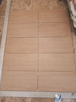Piastrelle effetto legno