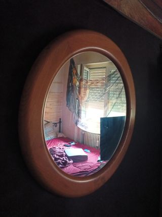 Specchio circolare ,cornice di legno